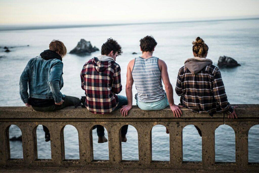 How to Plan a Group Trip: The Ultimate Guide and Checklist